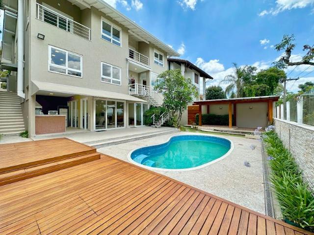 Casa em Aldeia da Fazendinha, Carapicuíba/SP de 450m² 4 quartos à venda por R$ 2.349.900,00