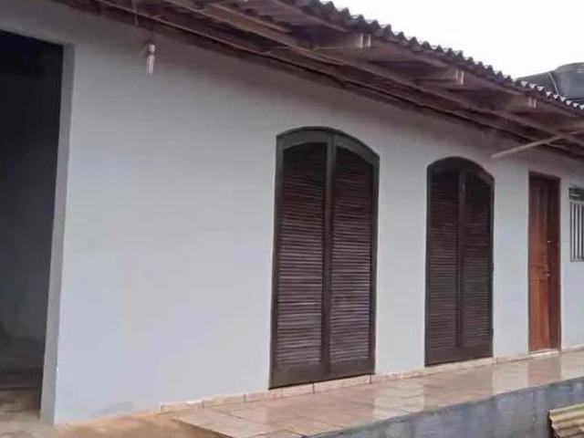CASA EM ALMIRANTE TAMANDARÉ NO JARDIM FORMOSA! 03 QUARTOS, SUÍTE, GARAGEM!