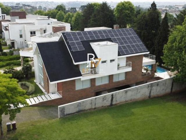 Casa em Alphaville Graciosa Residencial Iguaçu Fundos para o campo de golfe