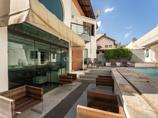 Casa em Alphaville, Santana de Parnaíba/SP de 360m² à venda por R$ 2.447.000,00 ou para locação R$ 15.000,00/mes