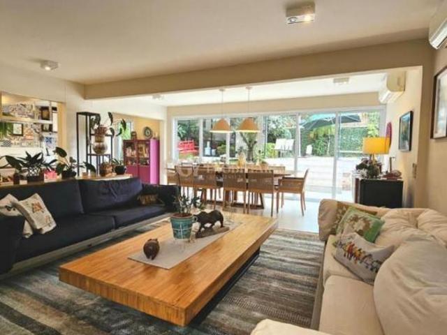 Casa em Alphaville, Santana de Parnaíba/SP de 361m² 4 quartos à venda por R$ 2.800.000,00