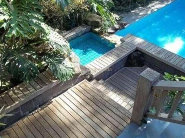 Casa em Alphaville, Santana de Parnaíba/SP de 900m² à venda por R$ 5.320.000,00
