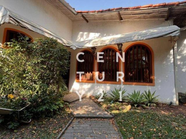 Casa em Alto de Pinheiros, São Paulo/SP de 400m² 4 quartos à venda por R$ 4.799.900,00