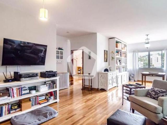 Casa em Alto de Pinheiros