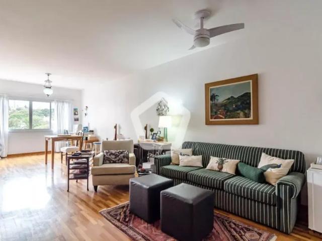 Casa em Alto de Pinheiros