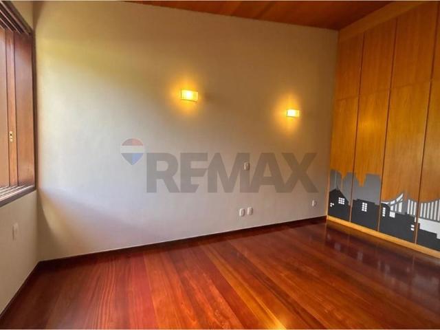Casa em alto padrão com Vista para o Lago | 517 m² | 4 Dorms | 2 suÍtes no Cond. Vista Alegre Sede | Vinhedo