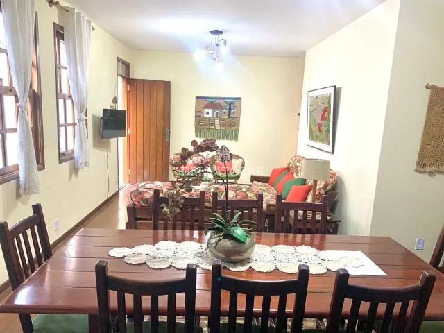 Casa em Alto, Teresópolis/RJ de 124m² 3 quartos à venda por R$ 679.900,00
