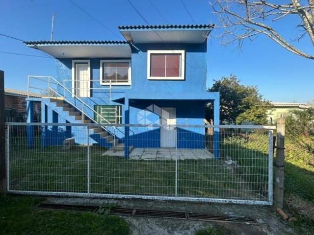 Casa em alvenaria com 2 pavimentos no bairro Alvorada