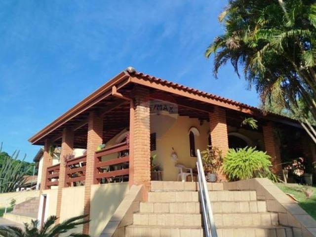 Casa em Araçoiaba REMAX Shmone