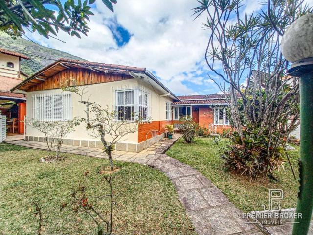 Casa em Araras, Teresópolis/RJ de 185m² 3 quartos à venda por R$ 809.000,00