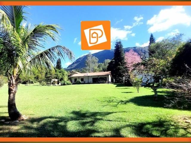 Casa em Araras, Petrópolis/RJ de 300m² 5 quartos à venda por R$ 2.199.900,00