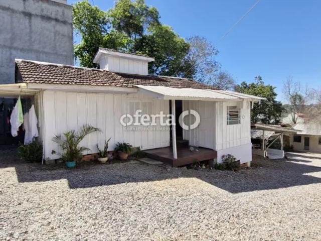 Casa em Araucária / Centro