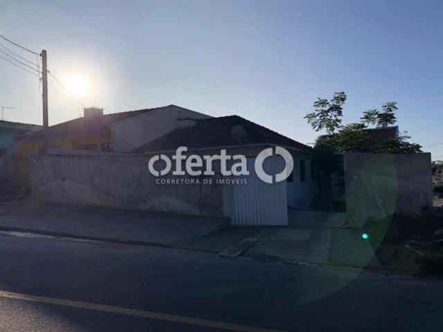 Casa em Araucária / Cachoeira