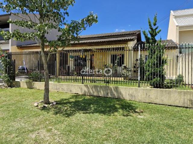 Casa em Araucária / Cachoeira