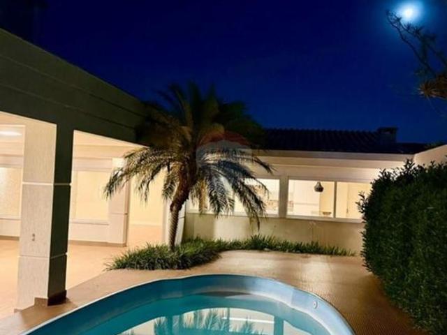 Casa em Arniqueira