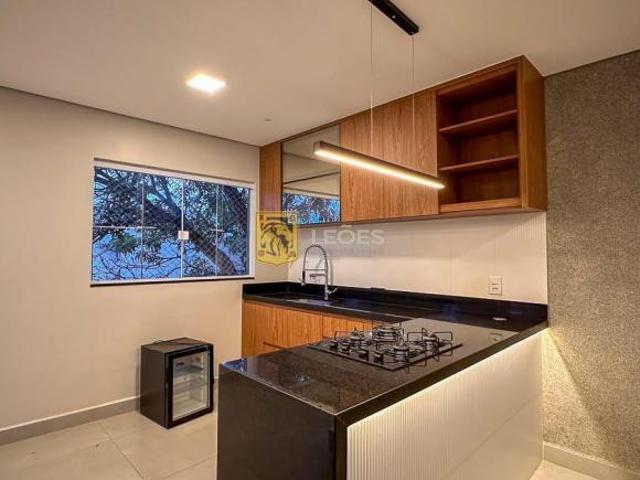 CASA EM ARNIQUEIRA – CONDOMÍNIO CONSOLIDADO – CHURRASQUEIRA – ARMÁRIOS PLANEJADOS – QUINTAL – 4 QUAR