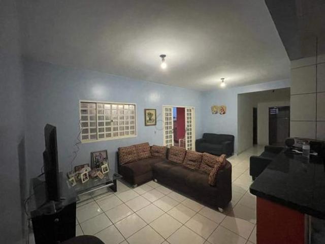 Casa em Arniqueira: Conforto e Tranquilidade Esperam por Você!