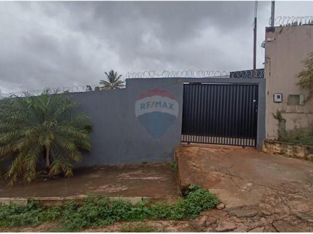 Casa em Arniqueiras com 3 quartos, 1 sendo suíte a venda