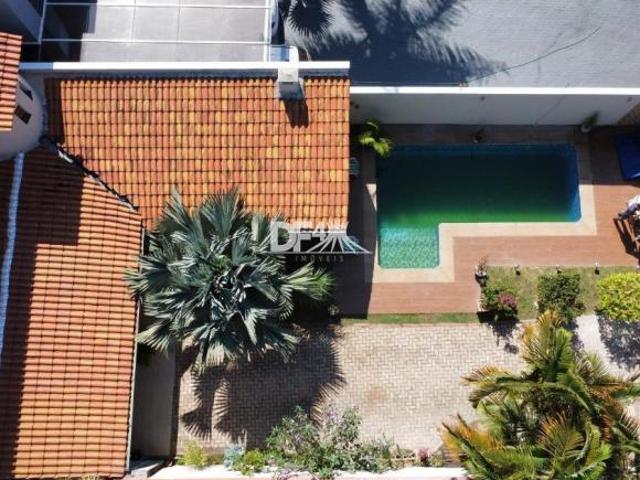 CASA EM ARNIQUEIRAS, 511m², 4 QUARTOS, 3 SUITES