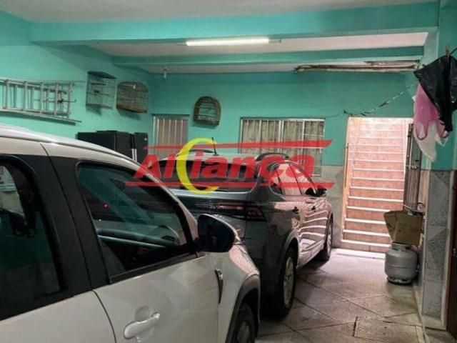Casa em Arujá com 2 dorms. sendo 2 suites,garagem para 4 carros