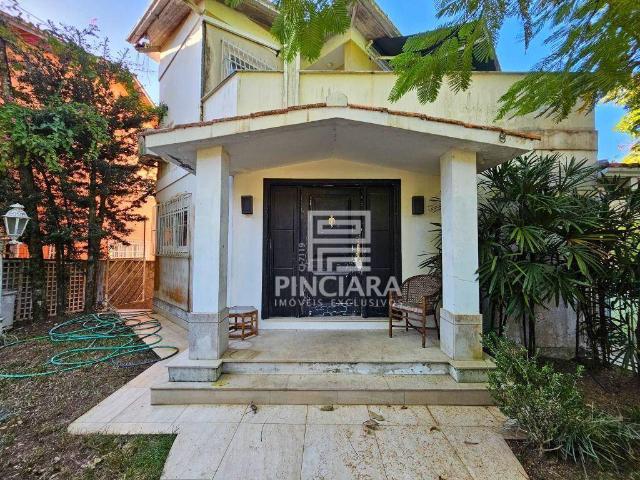 Casa em Badu, Niterói/RJ de 998m² 3 quartos à venda por R$ 3.449.900,00