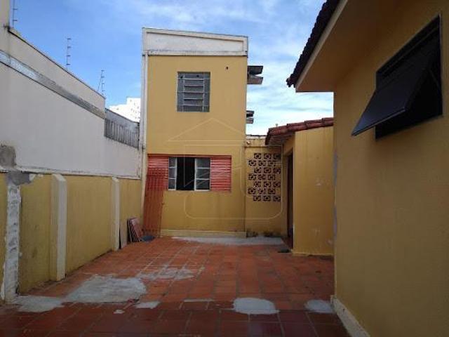 Casa em Bairro Marília Marília por R$ 800.000