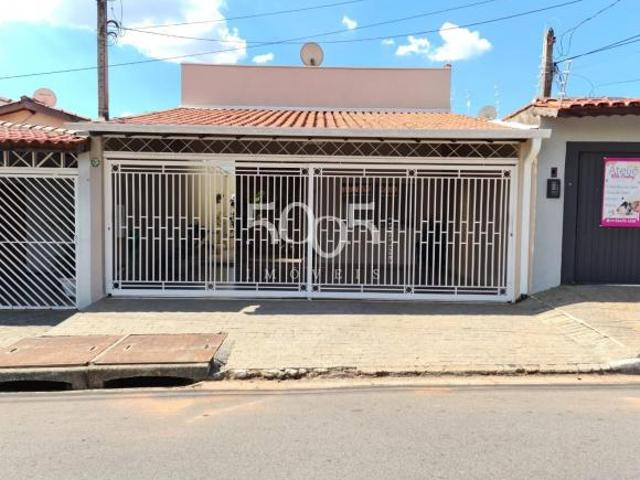 Casa em bairro no Bairro São Luiz em Itu, 3 suítes, 238m² de área total