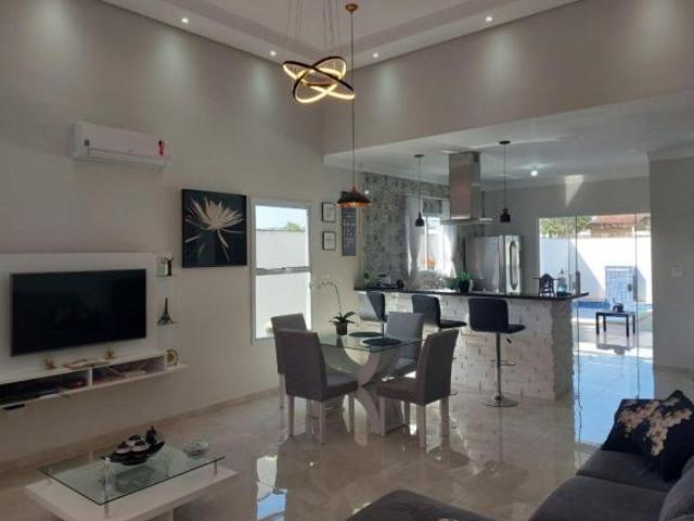 Casa em bairros do Grama, Caçapava/SP de 300m² 3 quartos à venda por R$ 1.200.000,00