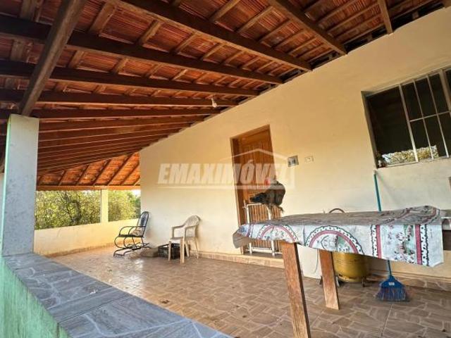 Casa em Bairros em Araçoiaba da Serra
