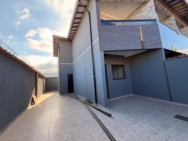 Casa em Balneário Esmeralda, Praia Grande/SP de 80m² 2 quartos à venda por R$ 389.900,00