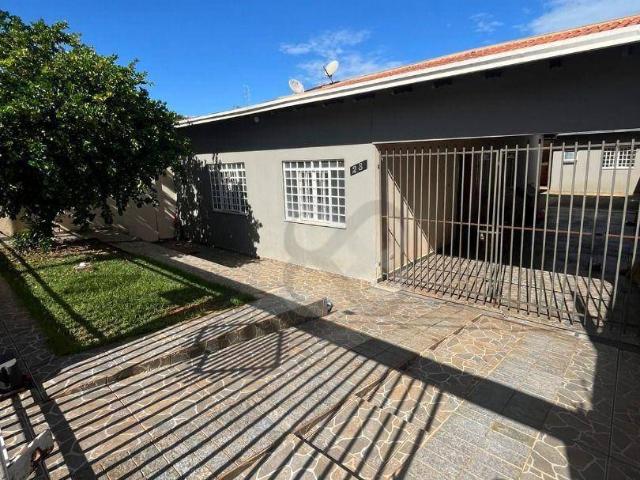 Casa em Bandeirantes, Londrina/PR de 135m² 4 quartos para locação R$ 3.300,00/mes