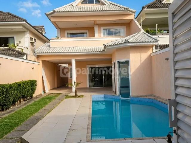 Casa em Barra da Tijuca, Rio de Janeiro/RJ de 300m² 5 quartos à venda por R$ 3.489.900,00