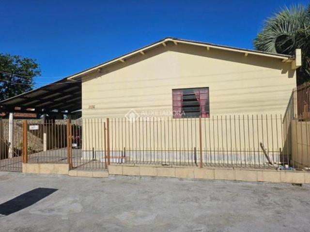 Casa em Barra do Ribeiro