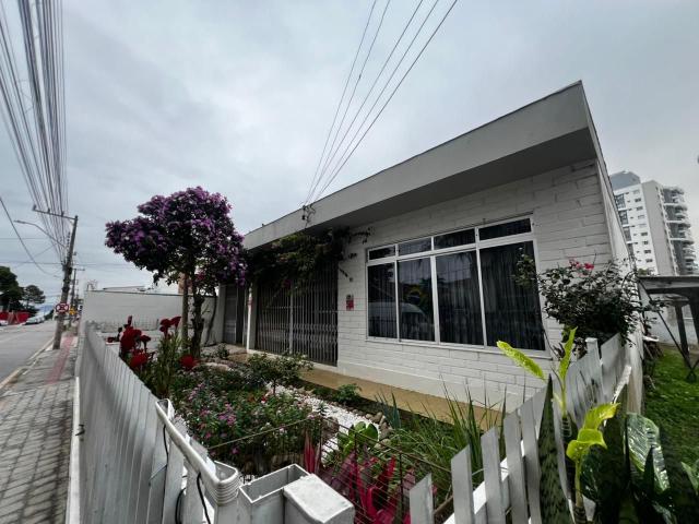 Casa em Barreiros, São José/SC de 195m² 6 quartos para locação R$ 8.500,00/mes