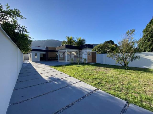 Casa em Barroco Itaipuaçu, Maricá/RJ de 140m² 3 quartos à venda por R$ 759.000,00