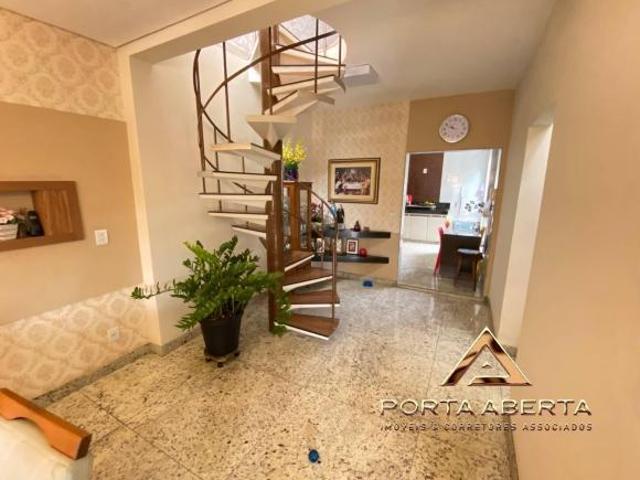Casa em Bela Vista, Ipatinga/MG de 280m² 3 quartos à venda por R$ 960.000,00