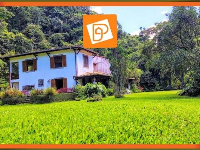 Casa em Bingen, Petrópolis/RJ de 294m² 6 quartos à venda por R$ 1.699.900,00