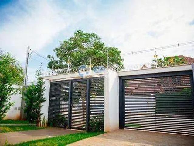 Casa em Boa Vista, Londrina/PR de 380m² 5 quartos à venda por R$ 2.450.000,00
