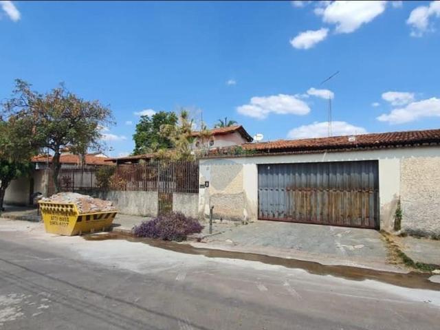 Casa em Boa Vista, Sete Lagoas/MG de 216m² 5 quartos à venda por R$ 999.000,00