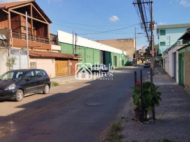 Casa em boa localização próximo ao Sindicato dos Metalúrgicos!