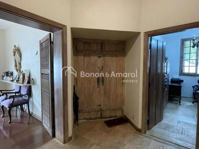 Casa em bolsão com portaria, 4 quartos, 357 m² à venda no Jardim das Paineiras, Campinas/SP
