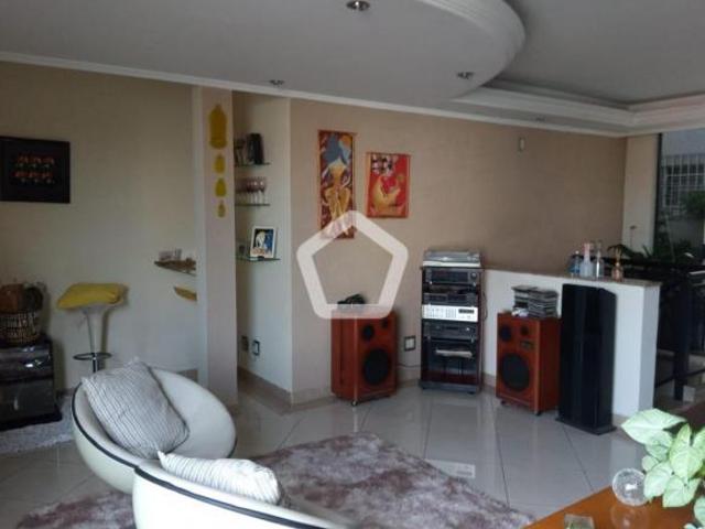 Casa em Bosque da Saúde