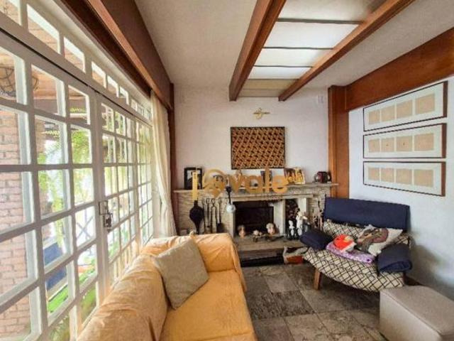 Casa em Bosque dos Eucaliptos, São José dos Campos/SP de 360m² 4 quartos à venda por R$ 1.600.000,00