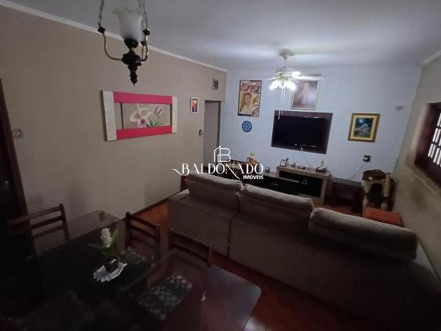 CASA EM BRAGANÇA PAULISTA SP À VENDA PRÓXIMO DO CENTRO, COM
