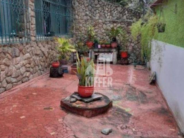 Casa em Cubango, Niterói/RJ de 260m² 5 quartos à venda por R$ 399.000,00