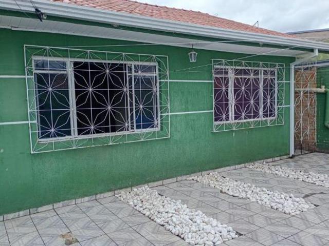 Casa em Curitiba com 5 quartos e garagem para 3 carros