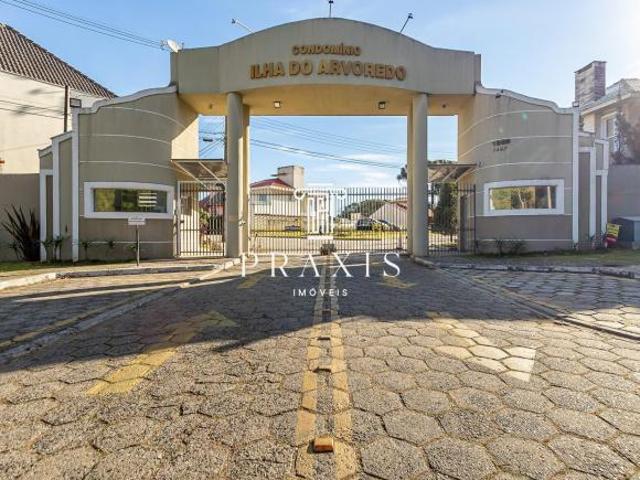 CASA em Curitiba PR, no bairro Abranches, divisa