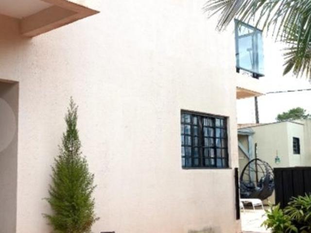 Casa em Califórnia, Londrina/PR de 170m² 3 quartos à venda por R$ 649.900,00