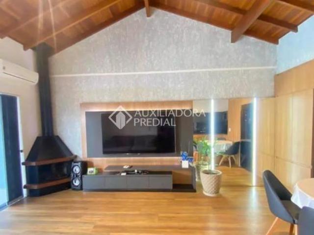 CASA EM CAMPO BOM