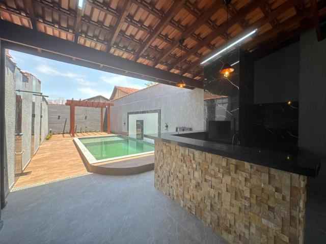 Casa em Campo da Aviação, Praia Grande/SP de 111m² 2 quartos à venda por R$ 884.000,00